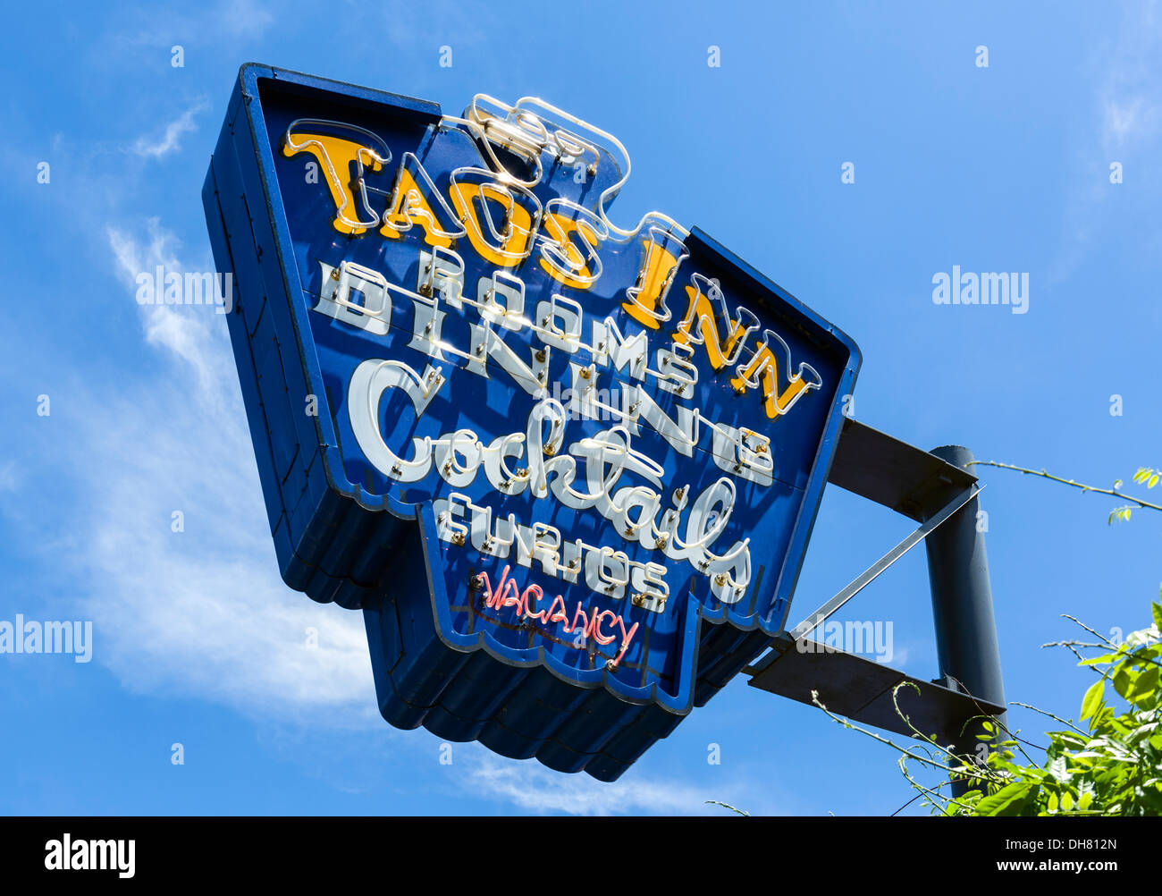 Historic taos inn hi-res stock photography and images - Alamy