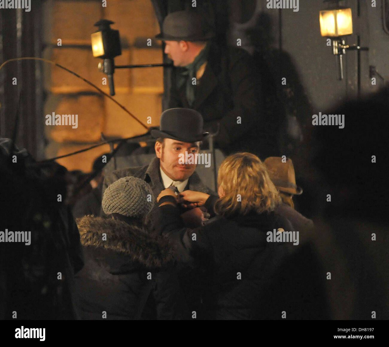 Matthew Macfadyen Filming of "Ripper Street" an eight-part series BBC ...