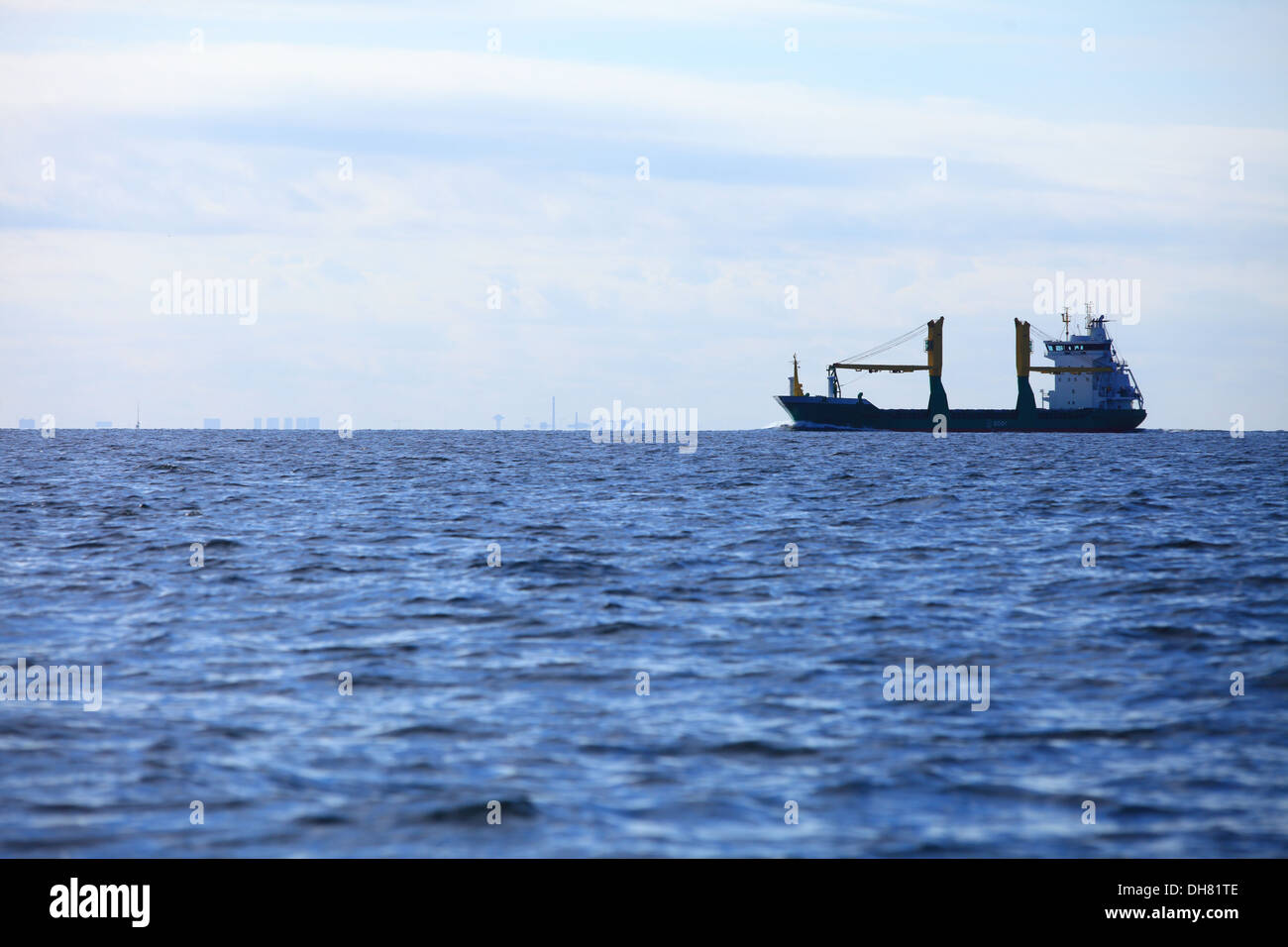 Tanker heading cargo port hi-res stock photography and images - Alamy