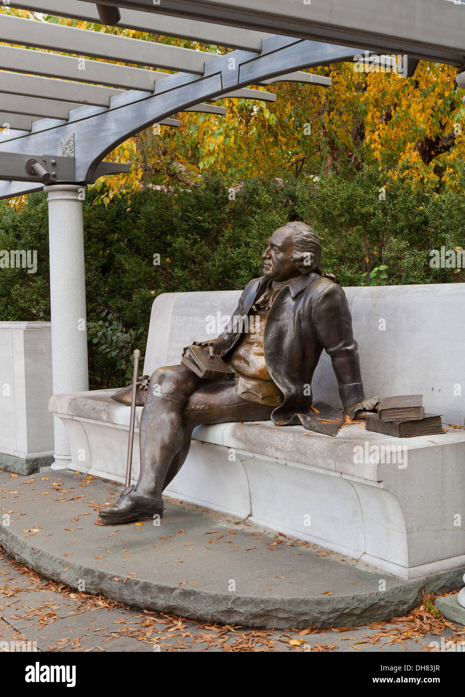 George mason statue hi-res stock photography and images - Alamy