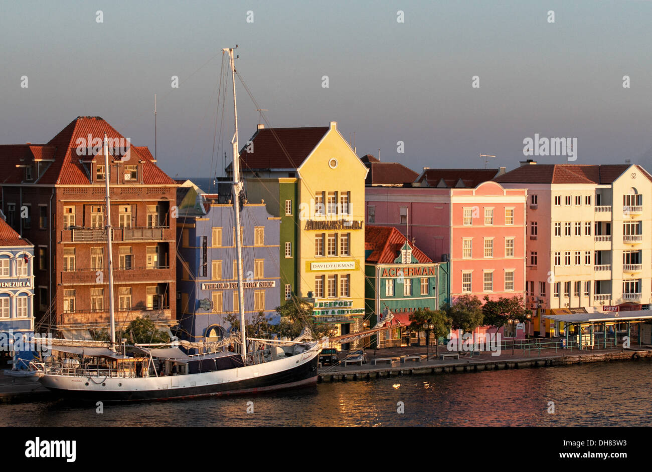 curacao colorful buildings Stock Photo - Alamy