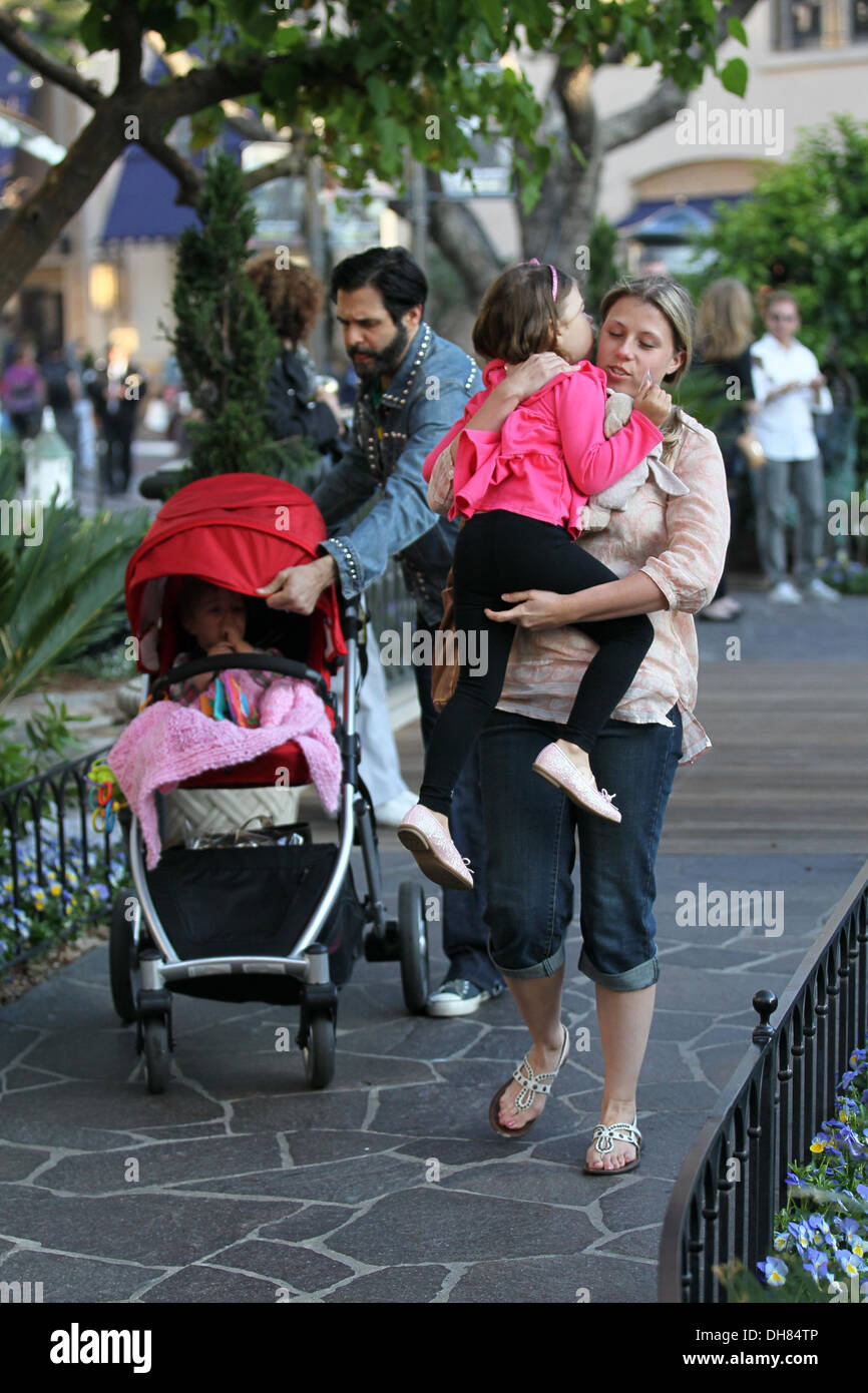 Jodie Sweetin and her boyfriend Morty Coyle shopping at Grove with ...