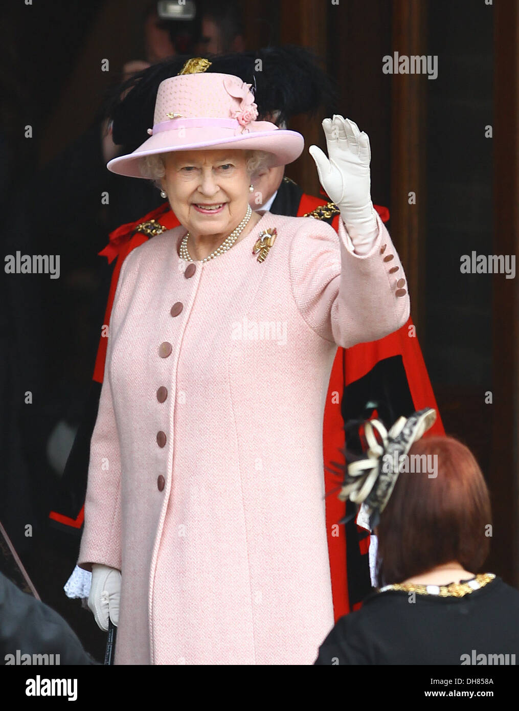 Queen Elizabeth II arrives at Manchester Town Hall Manchester, England ...