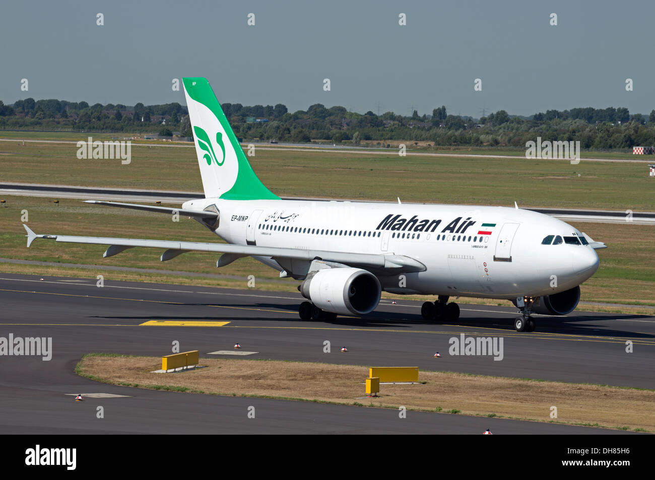 Mahan Air Airbus A310-300 airliner Stock Photo - Alamy