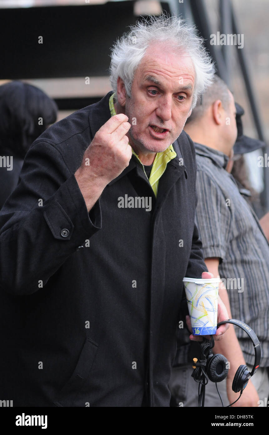 Phillip Noyce on set of 'Americana' filming on location in Manhattan ...