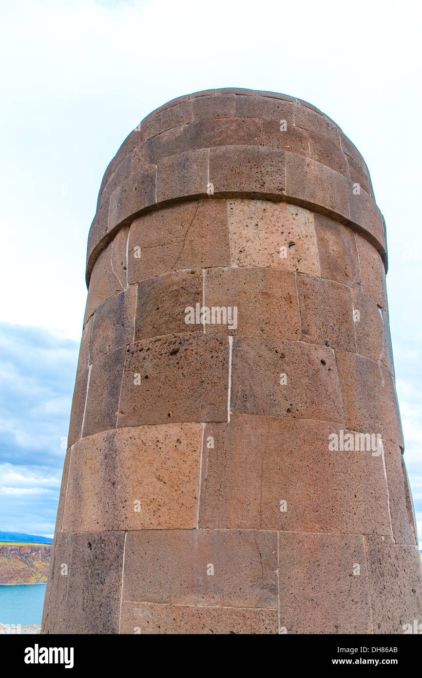 Funerary towers in Sillustani, Peru,South America- Inca prehistoric ...