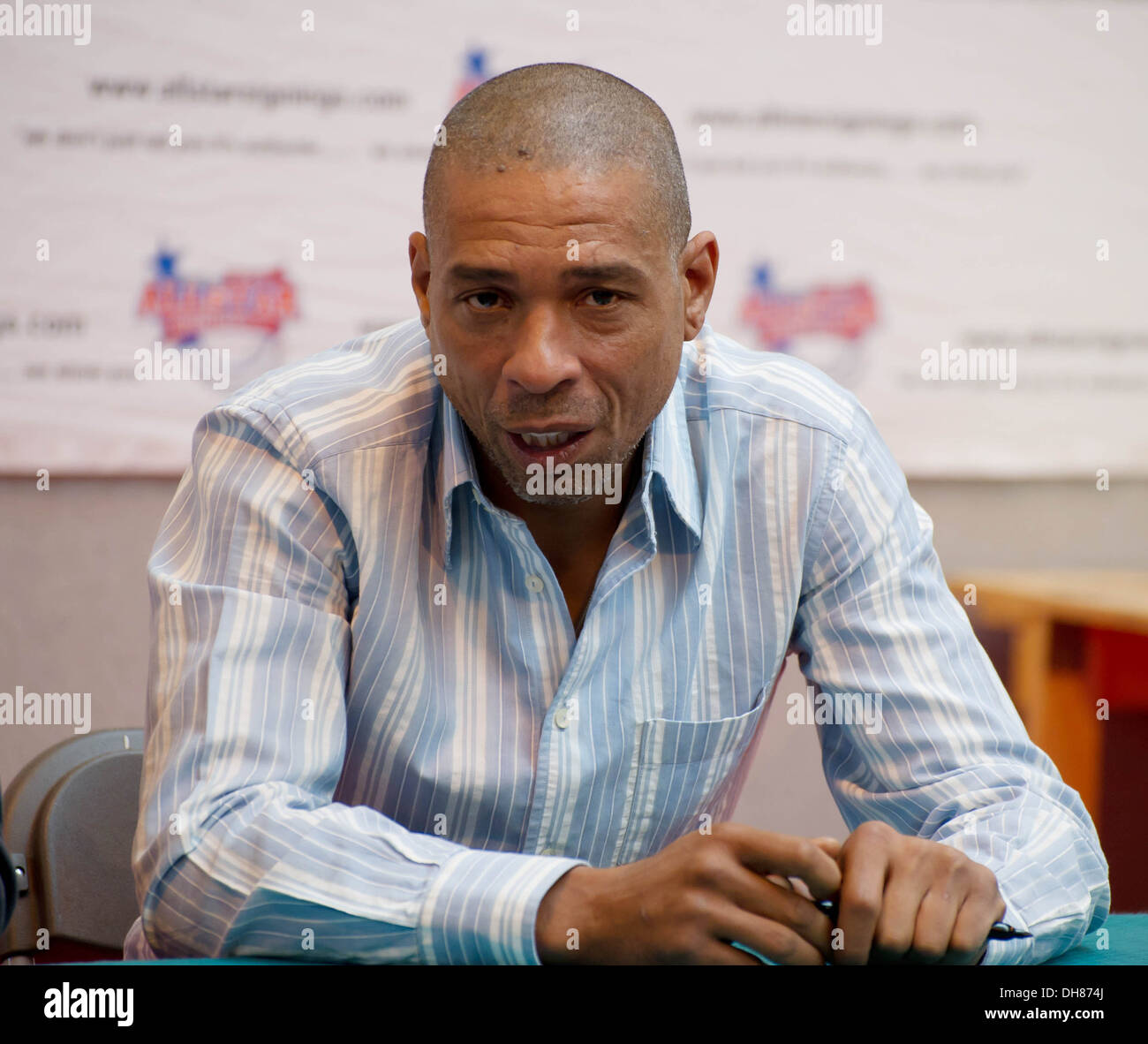 Des Walker 2012 Memorabilia Show at NEC Birmingham - Day 2 Birmingham ...