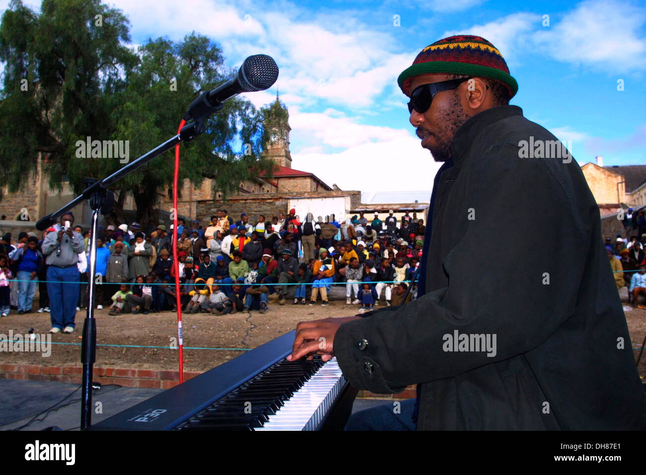 Jazz pianist Andile Yenana on electric piano at the National Arts ...