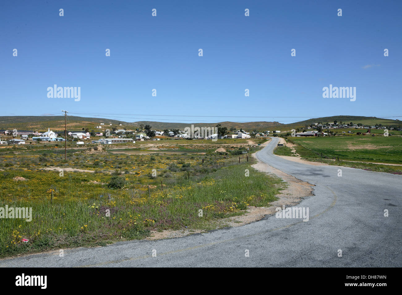 Nuwerus is a small town next to the N7 that goes up the West Coast into ...