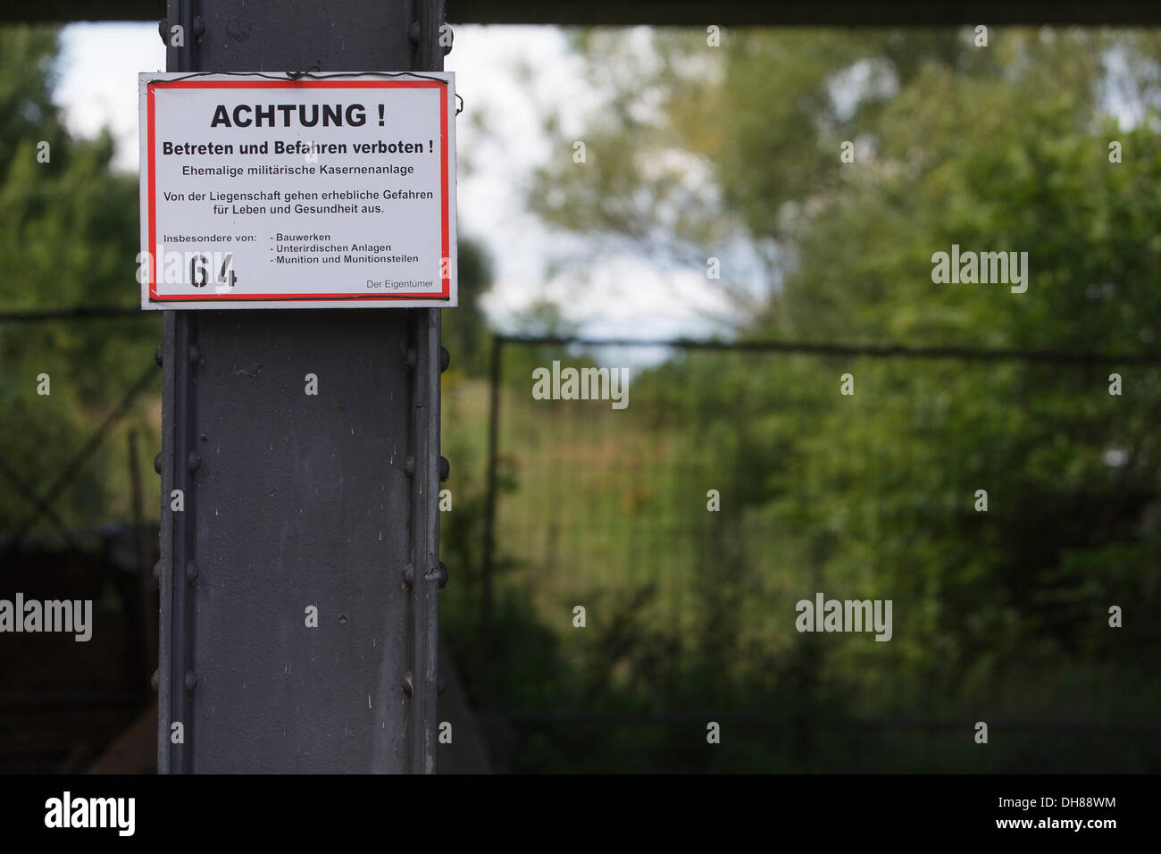 Warning signs at former german german border hi-res stock photography ...