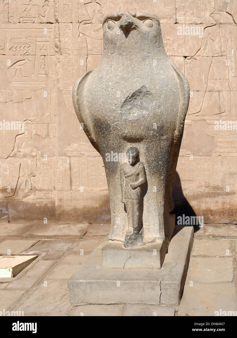 Horus sculpture at ancient Temple of Edfu in Egypt (Africa Stock Photo ...