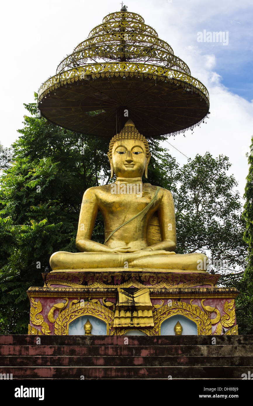 Big Golden Buddha Statue Stock Photo - Alamy Big Golden Buddha Statue Stock Photo - Alamy