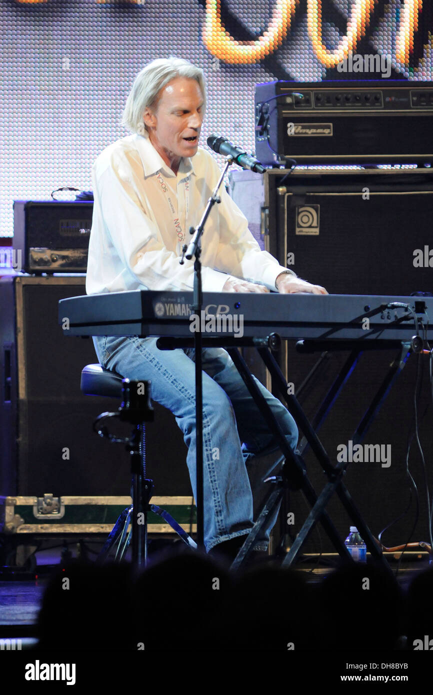 Songwriting session hi-res stock photography and images - Alamy