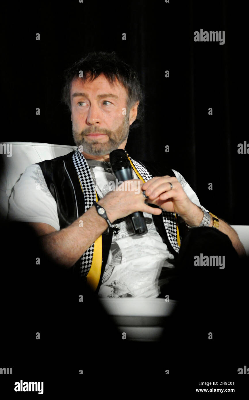 Paul Rodgers Celebrity Interview session during 2012 Slacker Canadian ...