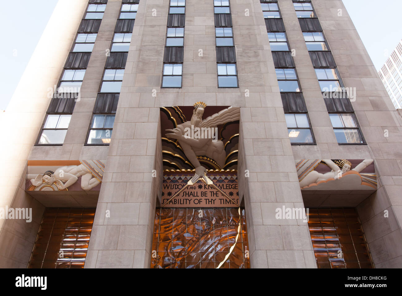 Ge building mural hi-res stock photography and images - Alamy