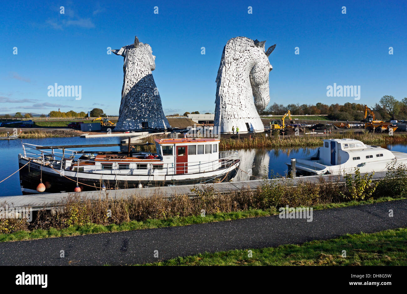 The Kelpies at The Helix beside the entrance to the Forth & Clyde canal ...