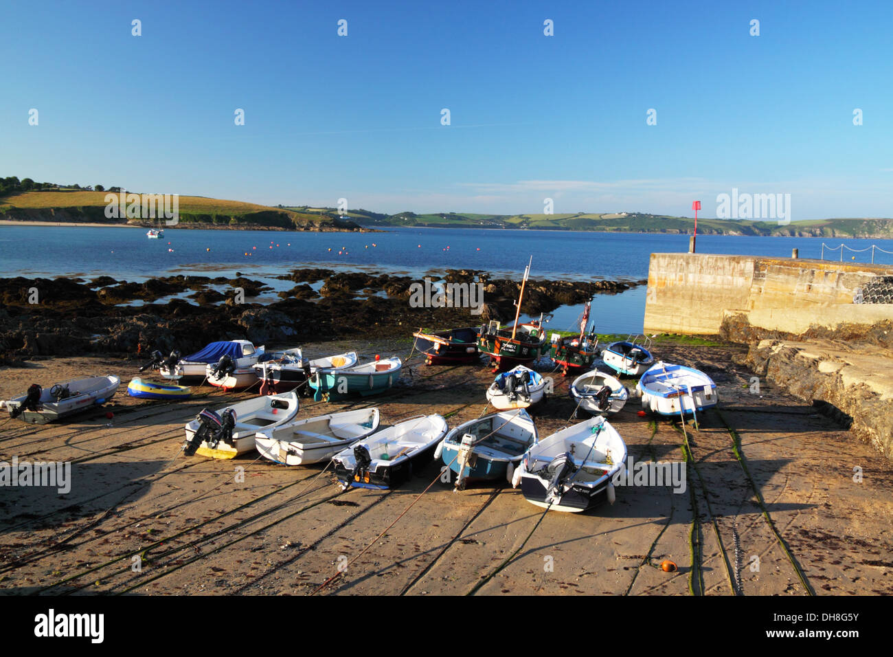Small fishing villages hi-res stock photography and images - Alamy