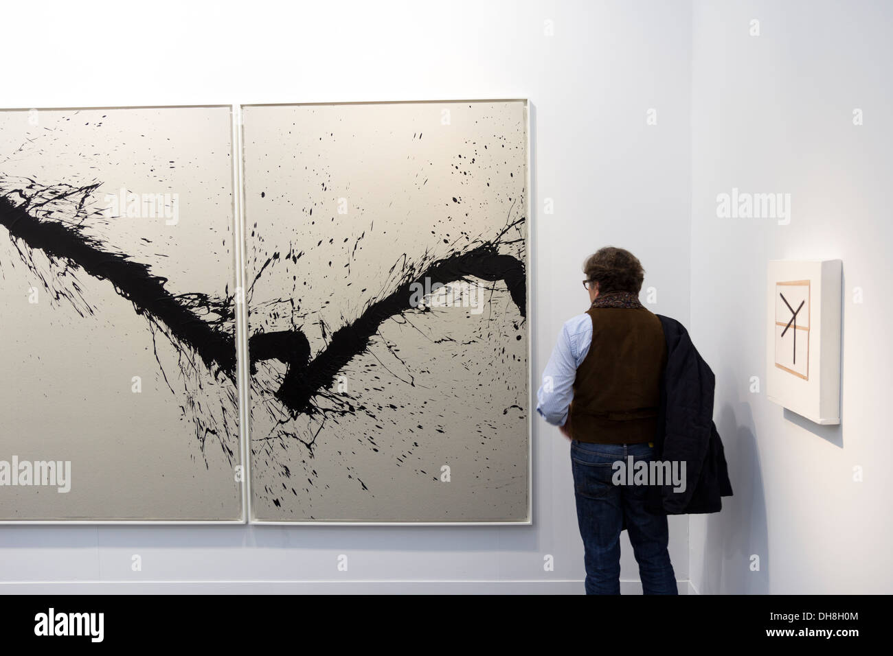 Contemplating art hi-res stock photography and images - Alamy