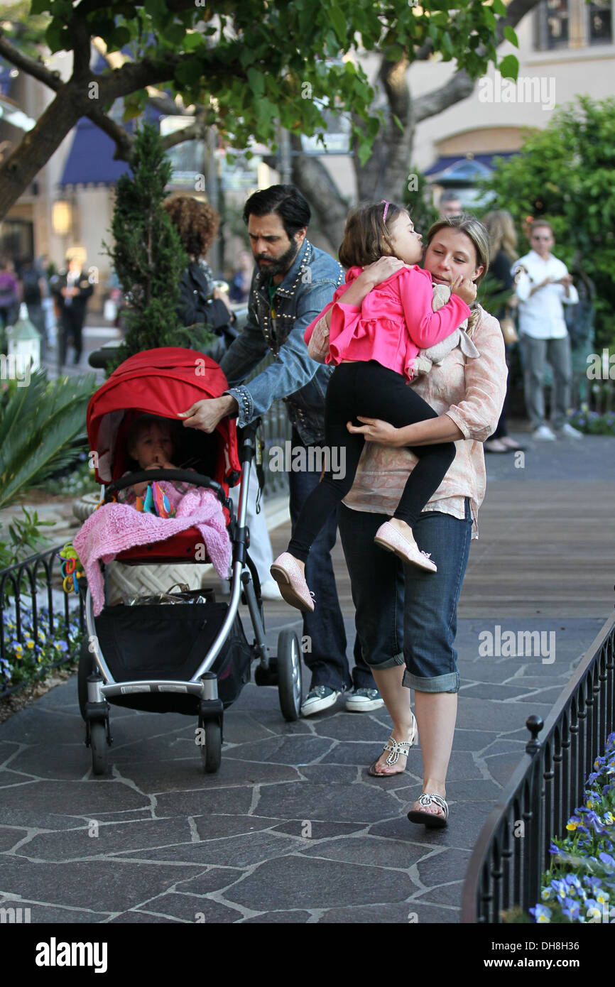 Jodie Sweetin and her boyfriend Morty Coyle shopping at Grove with ...