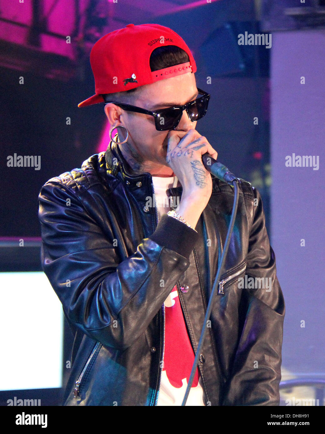 T Mills aka Travis Tatum Mills appears on MuchMusic's NEW.MUSIC.LIVE ...