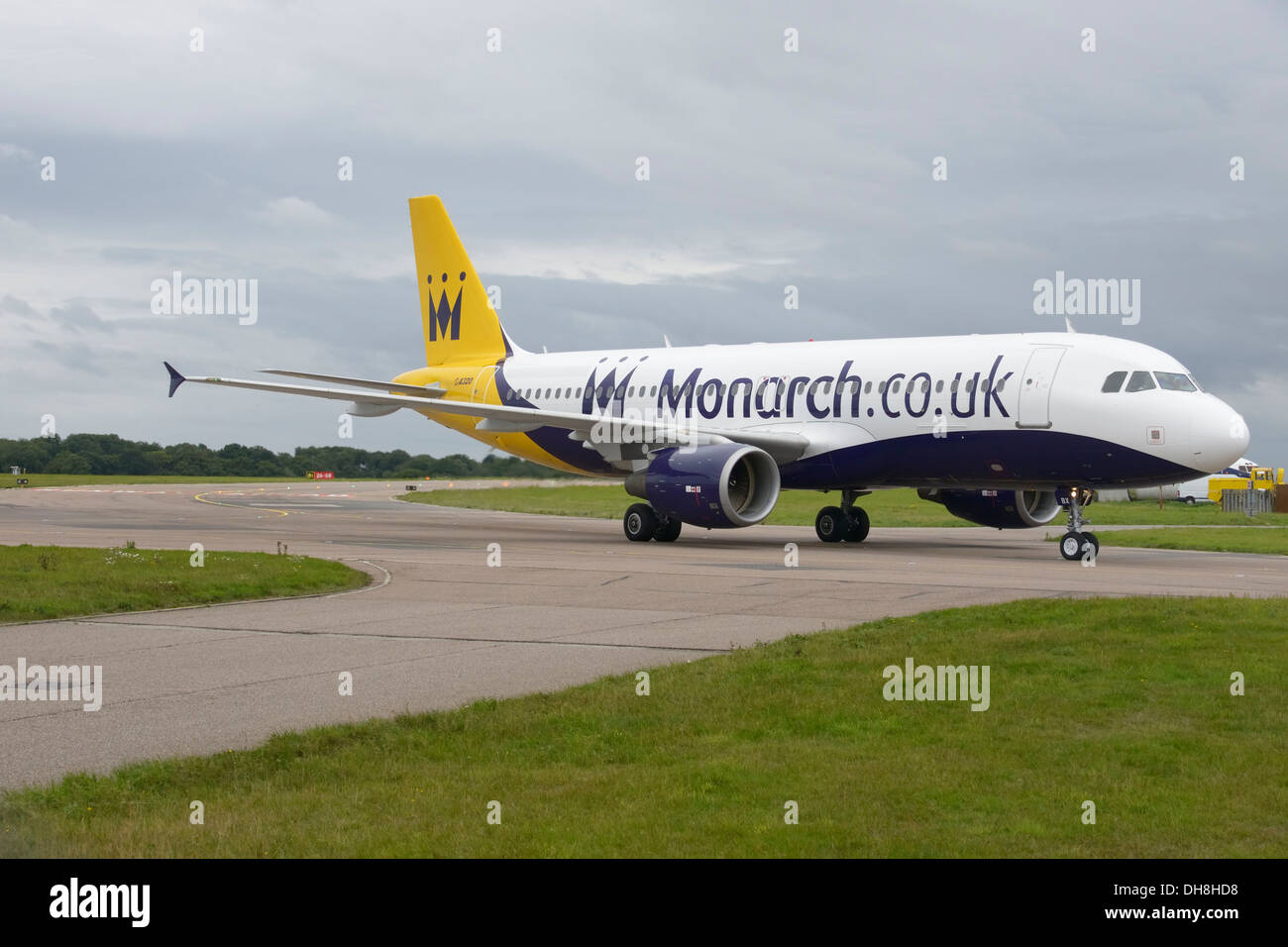 Monarch Airlines A320 Airliner High Resolution Stock Photography and ...