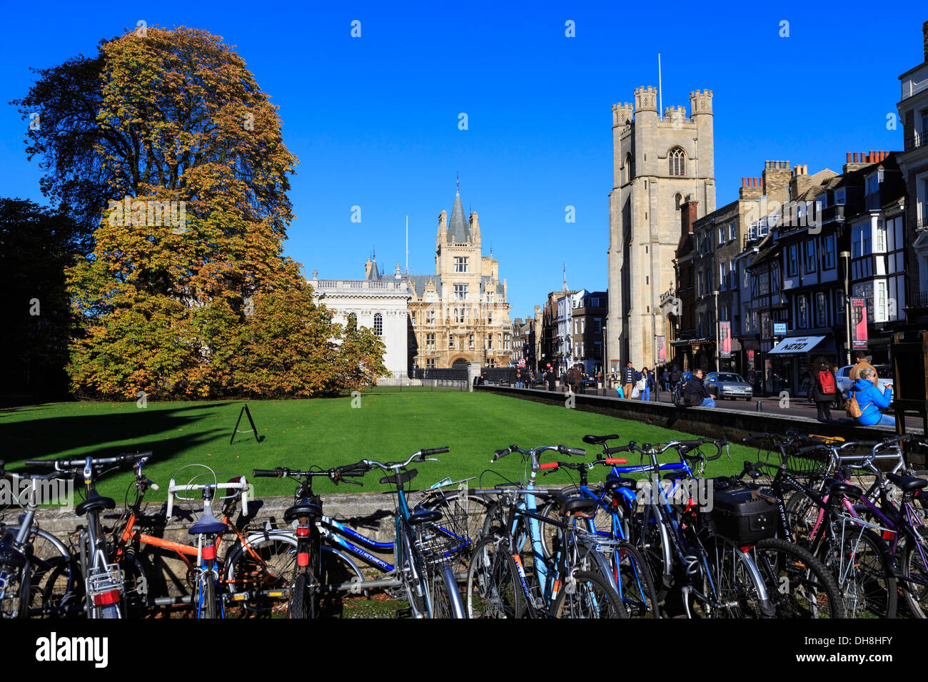Cambridge city centre hi-res stock photography and images - Alamy