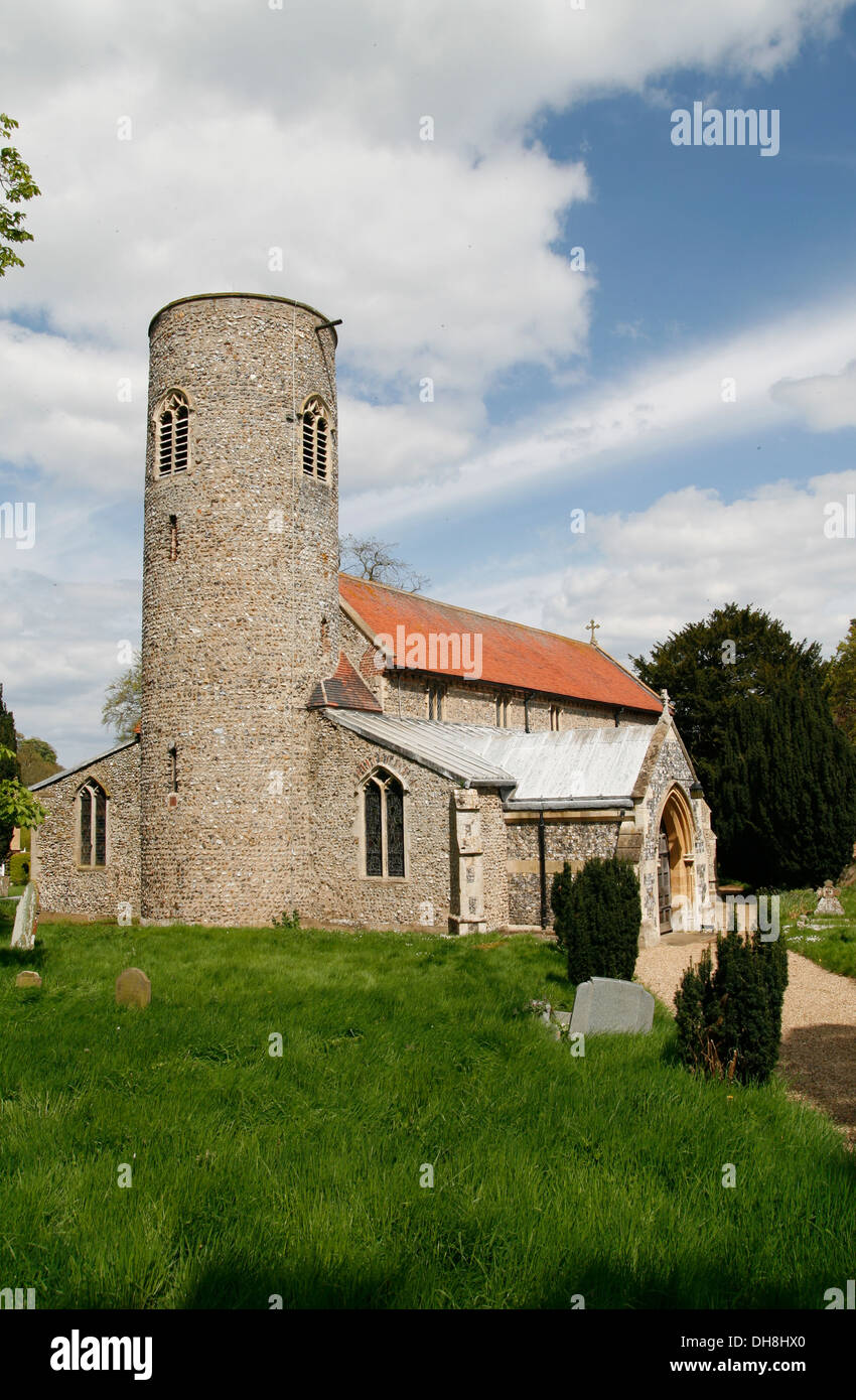 Flint built round tower hi-res stock photography and images - Alamy