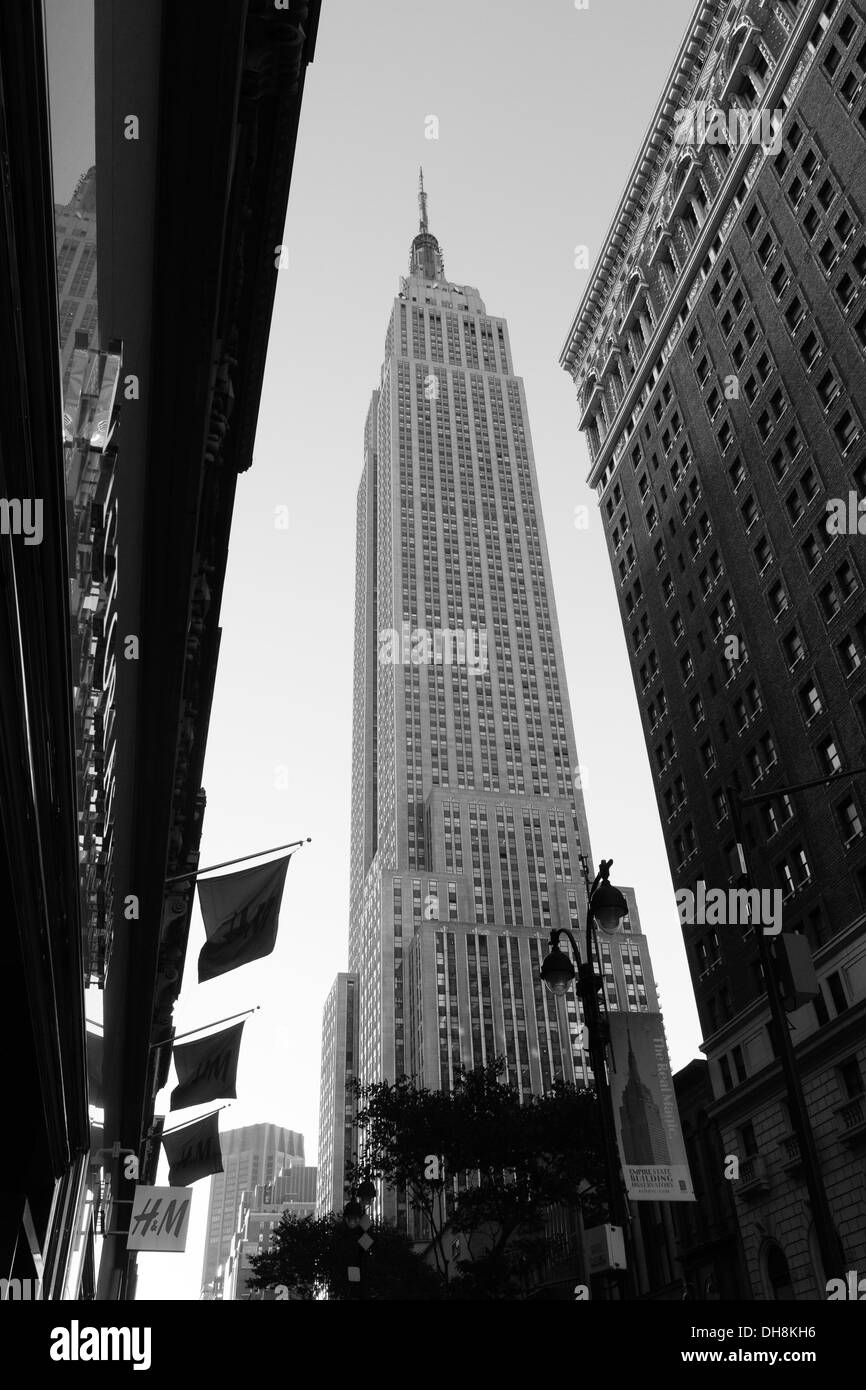 Empire State building photographed from West 34th Street, New York City ...
