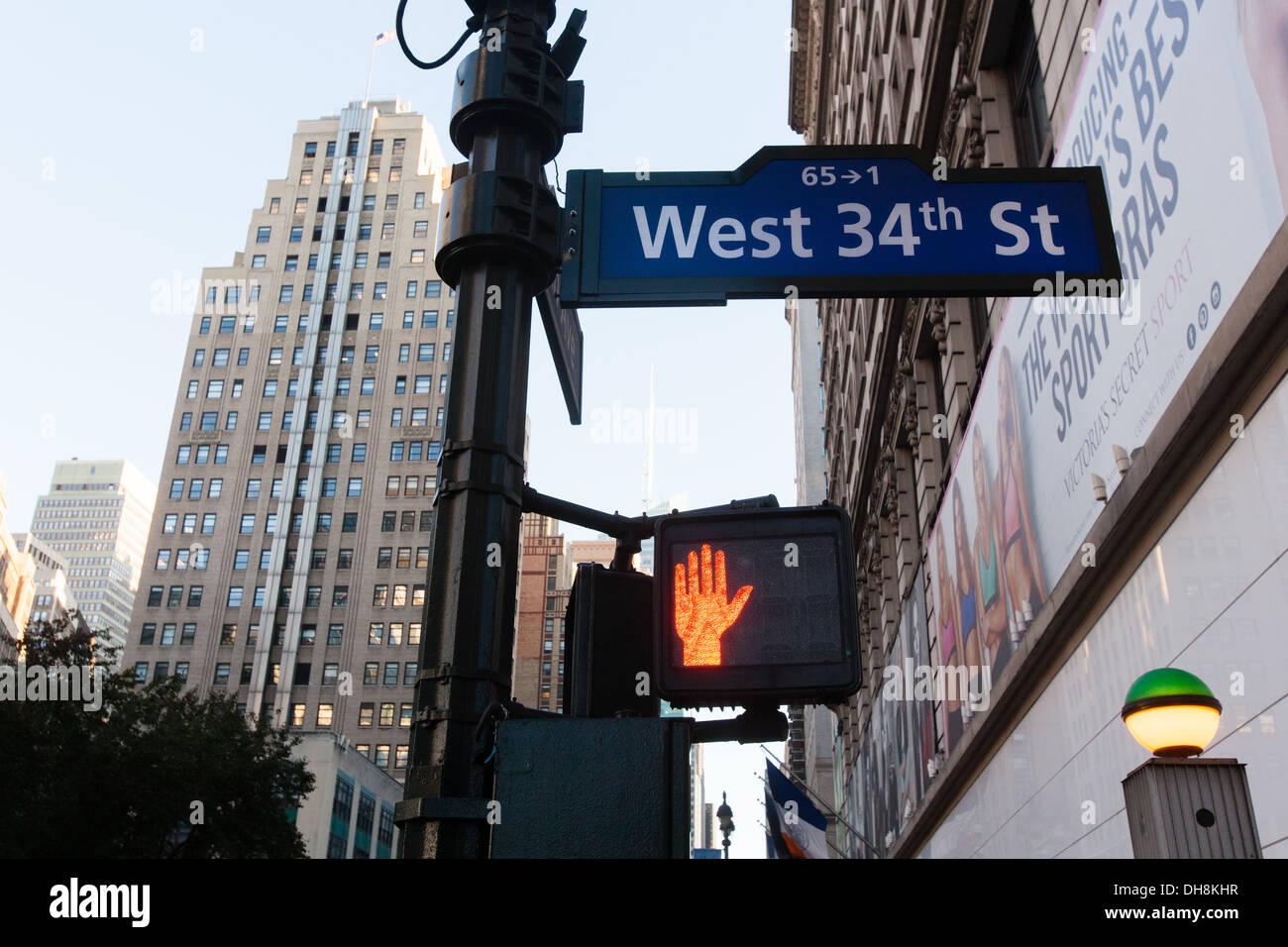 West 34th Street High Resolution Stock Photography and Images - Alamy