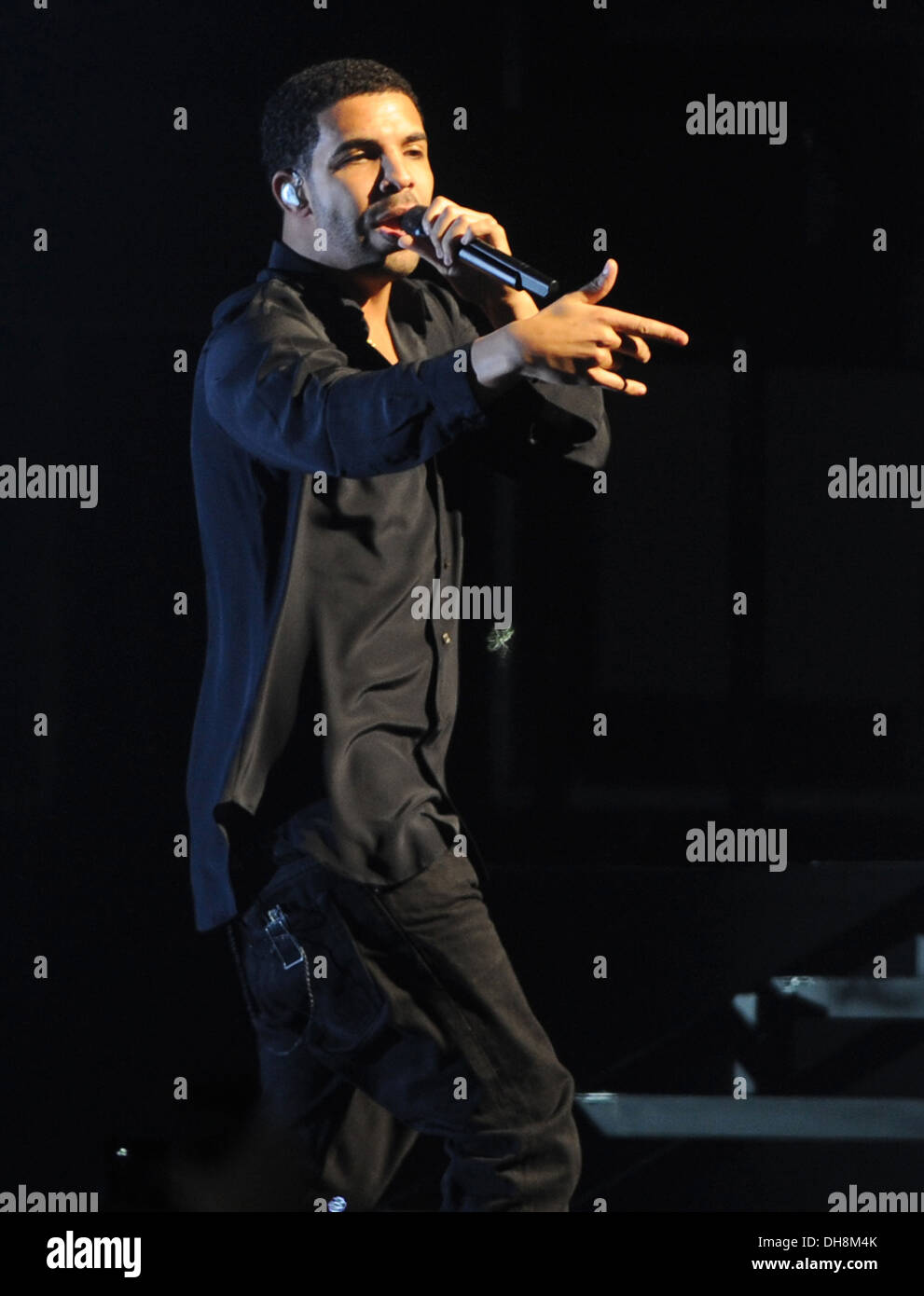 Drake performing live at the o2 arena london hi-res stock photography ...
