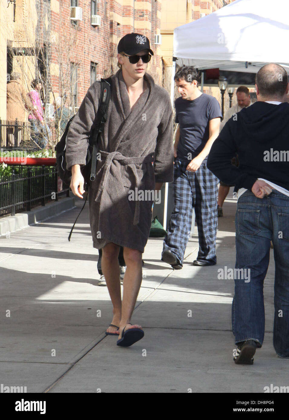 Austin Butler wearing a robe on the set of 'The Carrie Diaries', as he ...