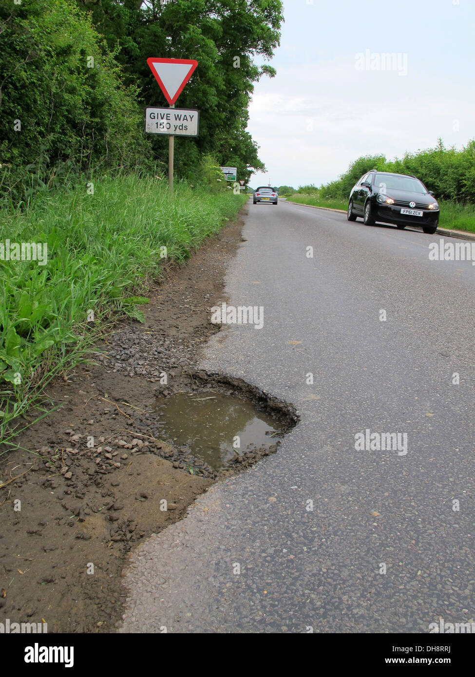 potholes, survey, motorists, potholes, negligent, damage, vehicles ...