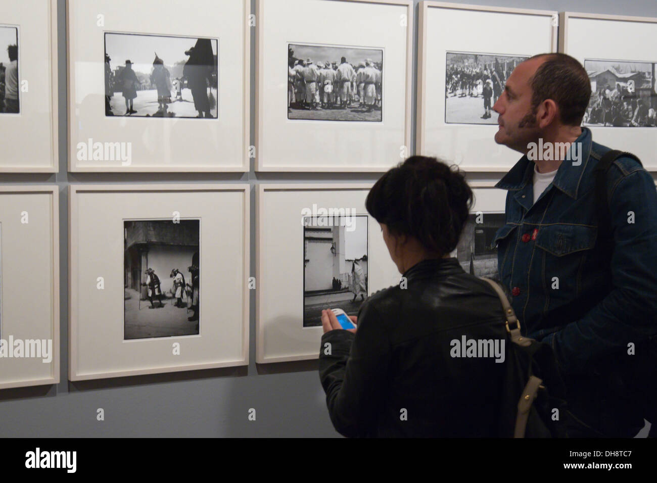 Jessica Lange presents her photographs at diCHromA Photography Madrid ...