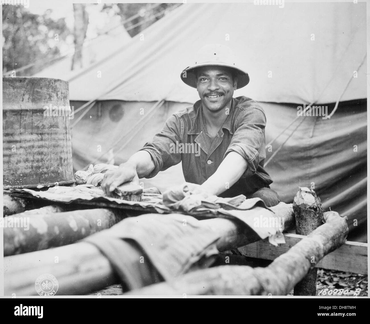 U s army engineer soldier Black and White Stock Photos & Images - Alamy