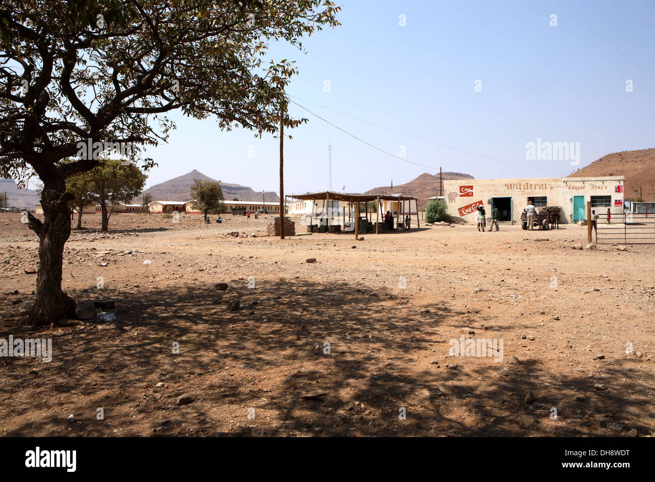 Nuwerus is a small town next to the N7 that goes up the West Coast into ...