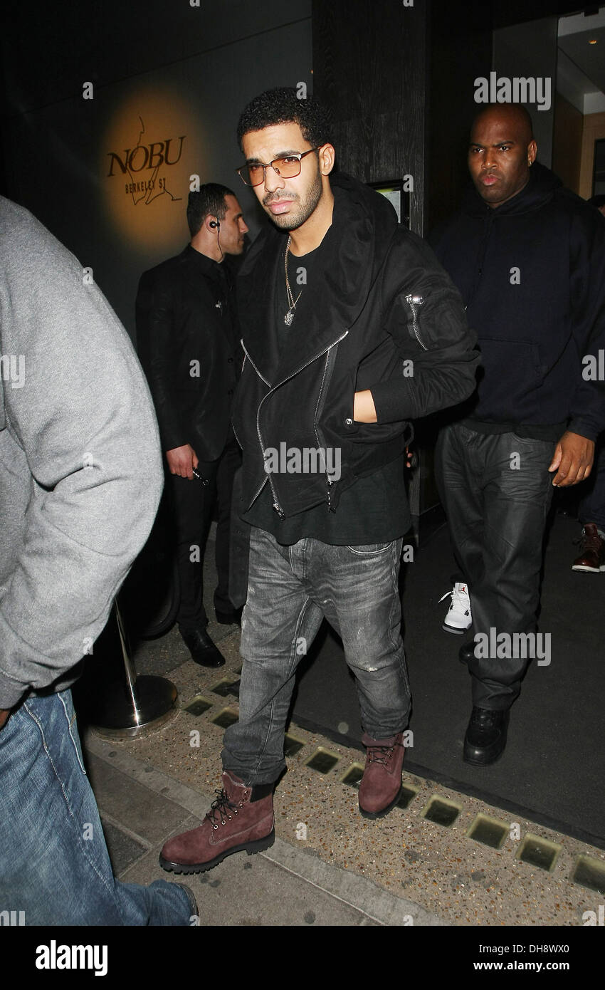 Drake leaving bu Berkeley restaurant. London, England - 29.03.12 Stock ...