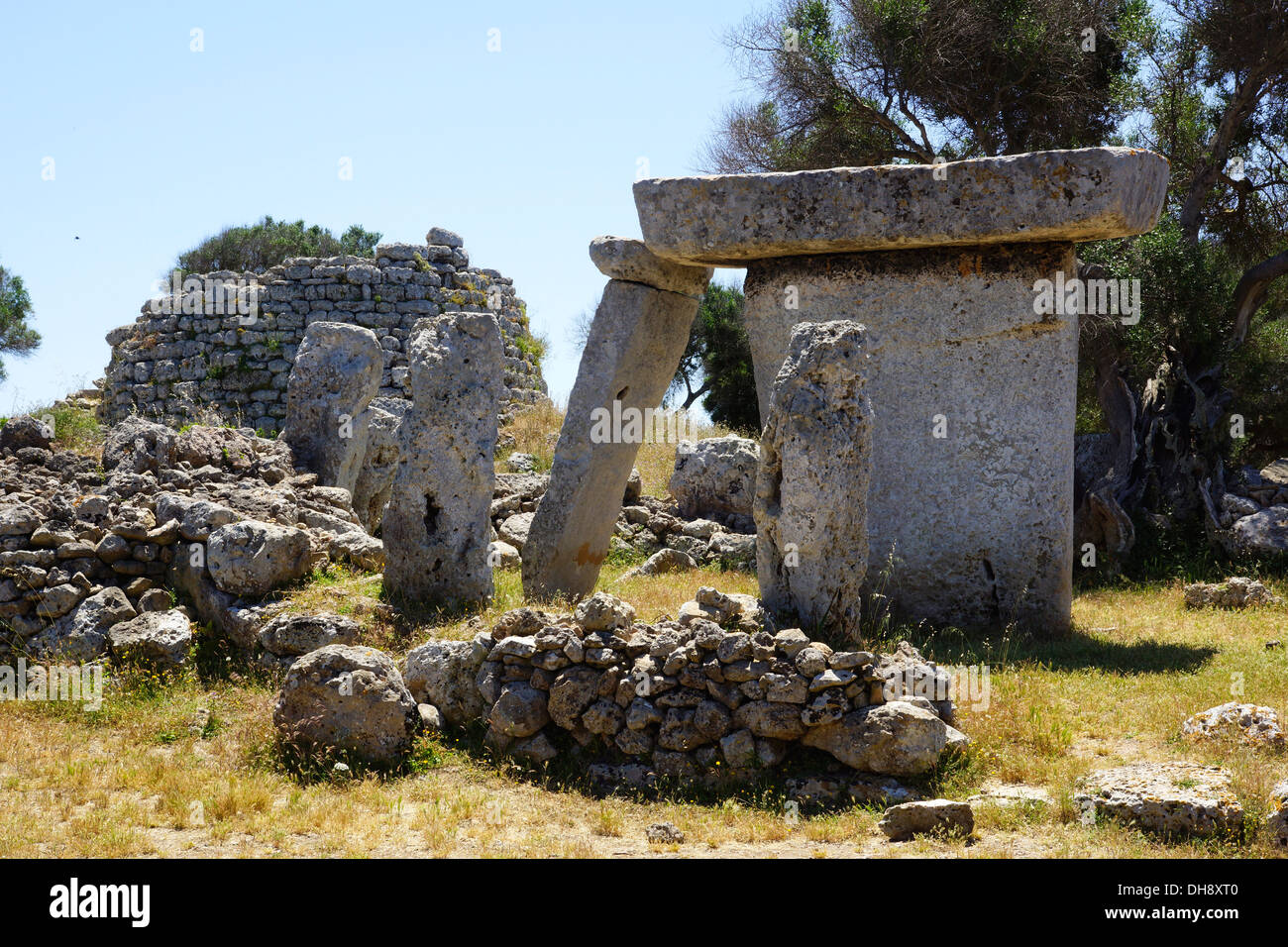 talaiot and taula, talati de dalt, mao, menorca, spain Stock Photo - Alamy