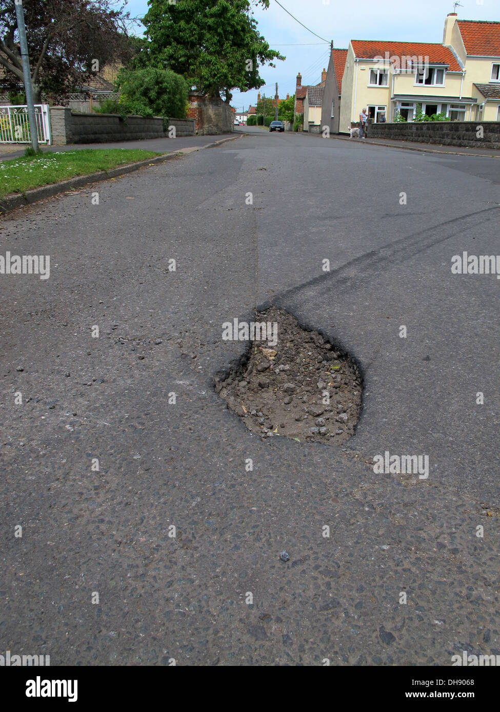 potholes, survey, motorists, potholes, negligent, damage, vehicles ...