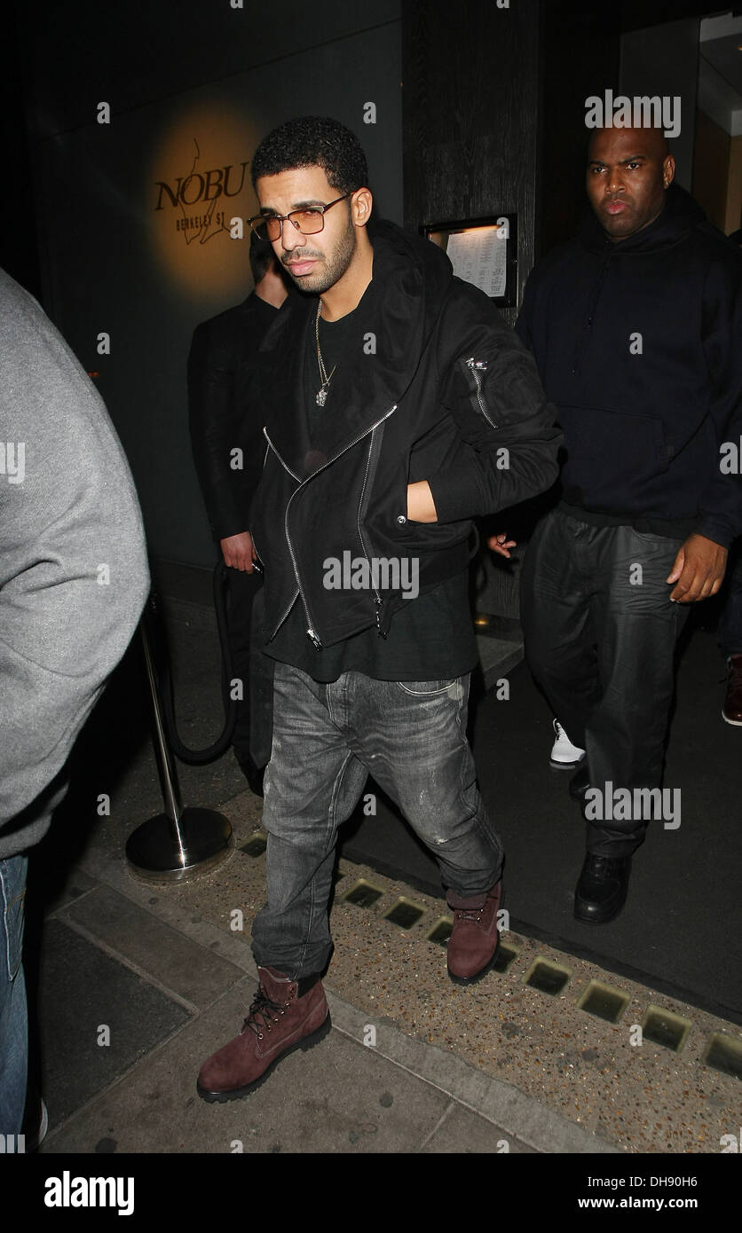 Drake leaving bu Berkeley restaurant. London, England - 29.03.12 Stock ...