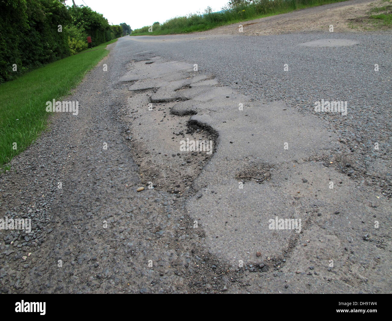 potholes, survey, motorists, potholes, negligent, damage, vehicles ...