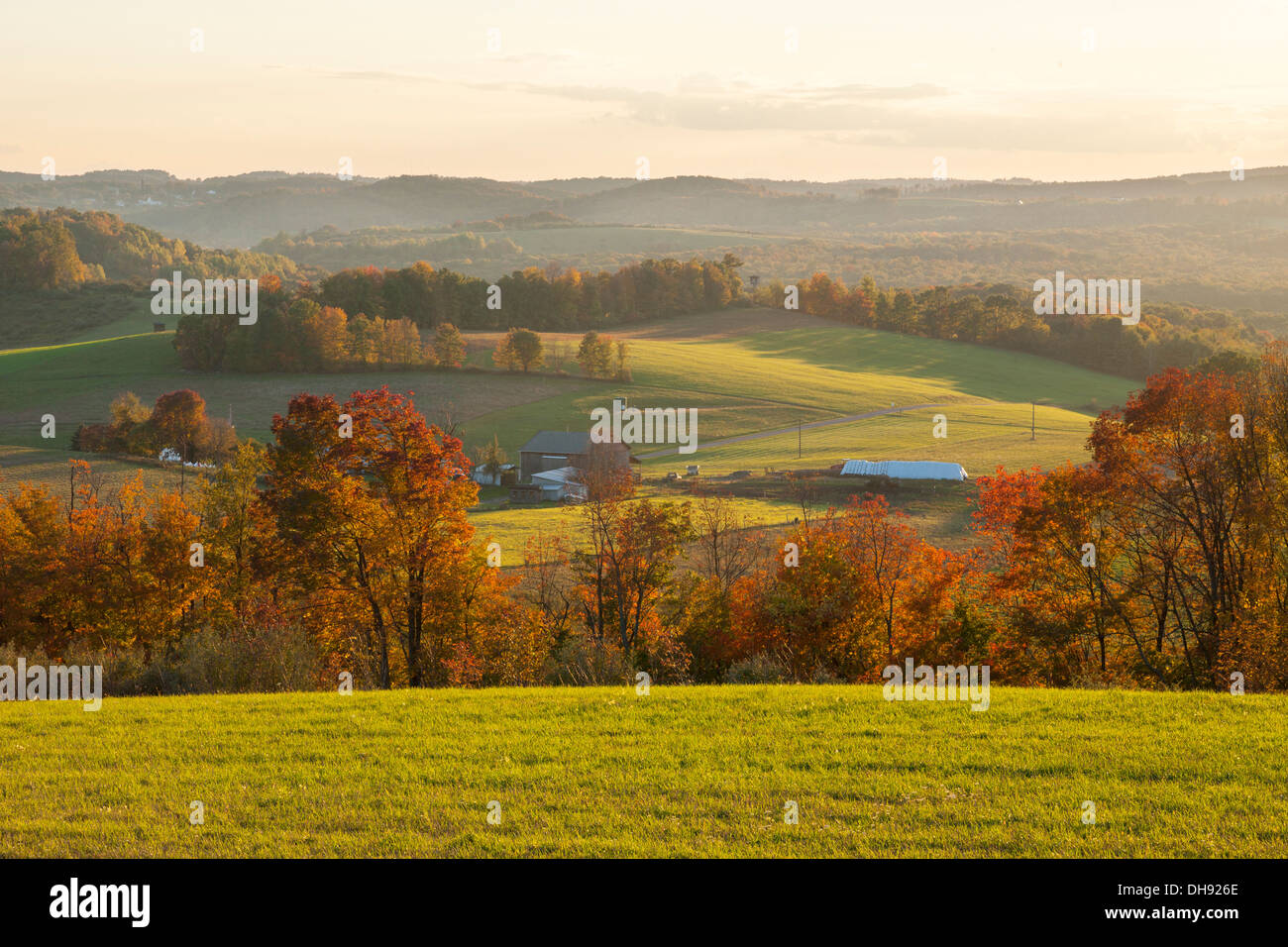 Pennsylvania farm fall autumn hi-res stock photography and images - Alamy