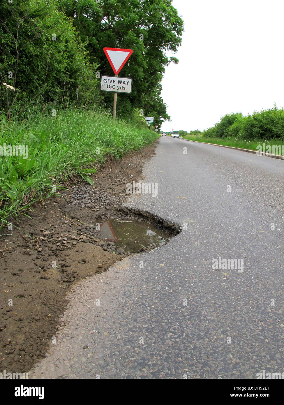 potholes, survey, motorists, potholes, negligent, damage, vehicles ...