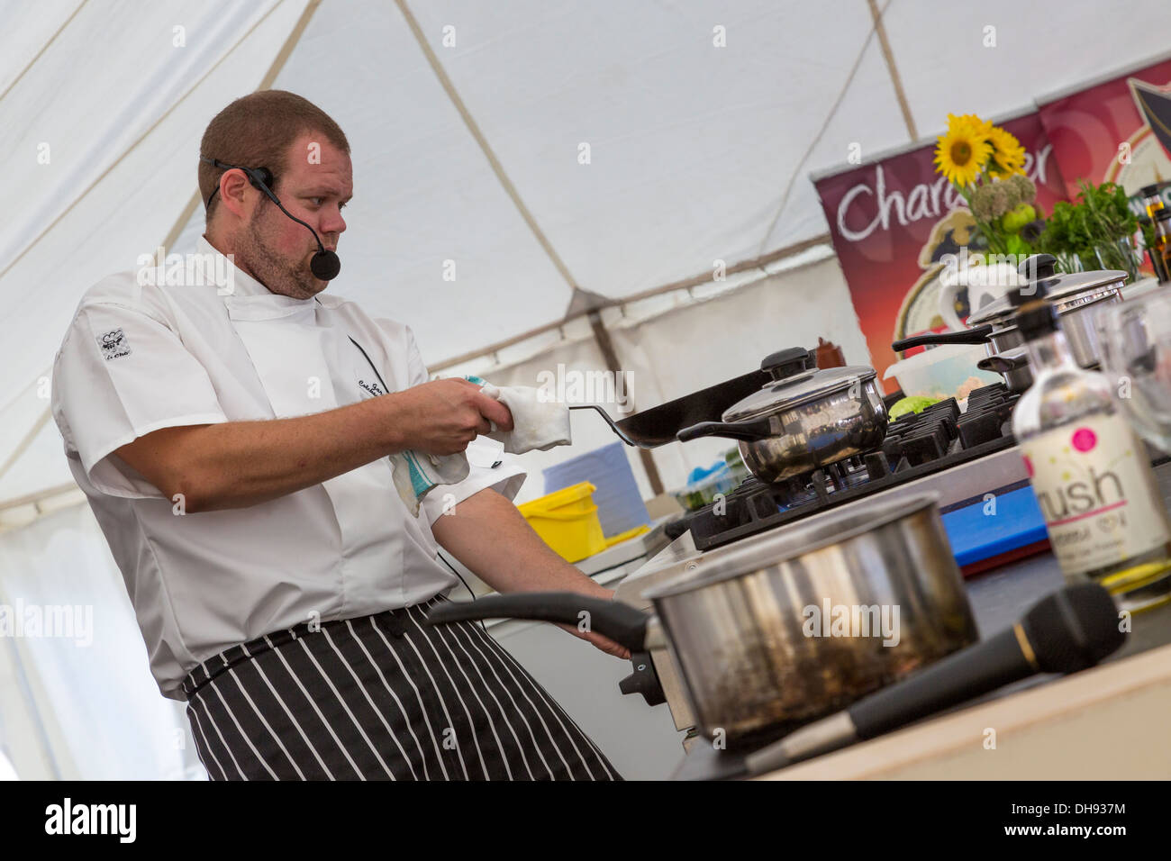Cookery display cookery hi-res stock photography and images - Alamy