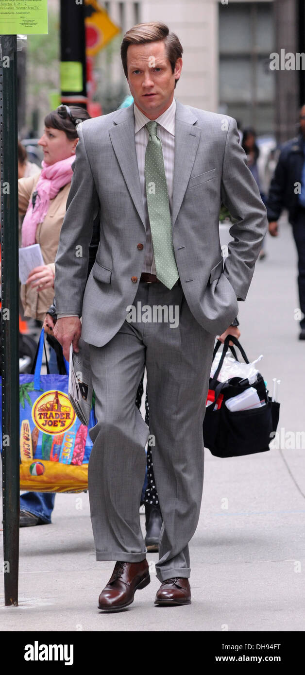 Matt Letscher on set of 'The Carrie Diaries' in Manhattan New York City ...