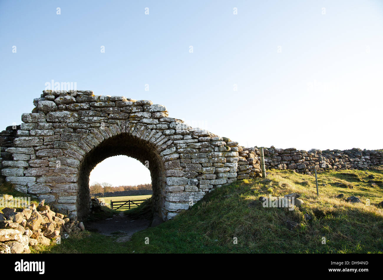 Ancient gateway hi-res stock photography and images - Alamy