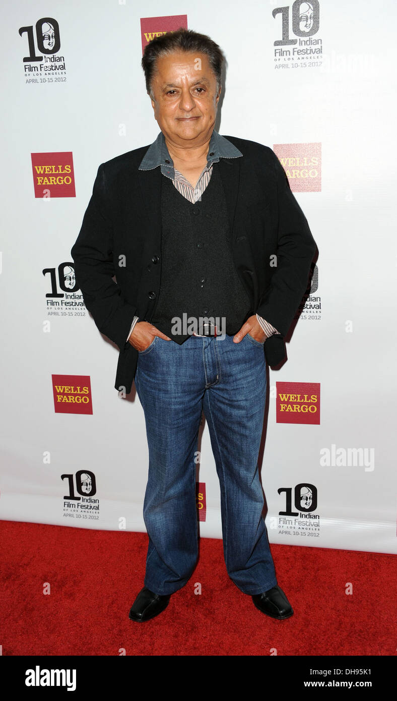 Deep Roy High Resolution Stock Photography and Images - Alamy