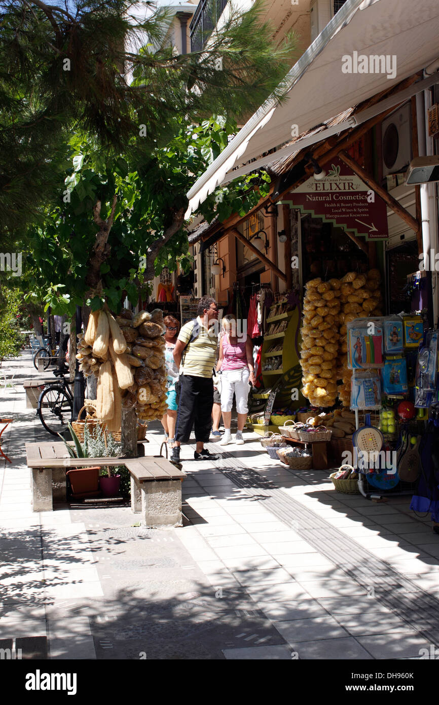 TRADITIONAL GREEK GIFT SHOP IN AGIOS NIKOLAOS. CRETE Stock Photo - Alamy