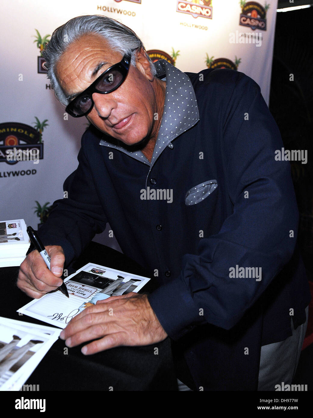 Barry Weiss of A&E series "Storage Wars" appears at Seminole Casino ...