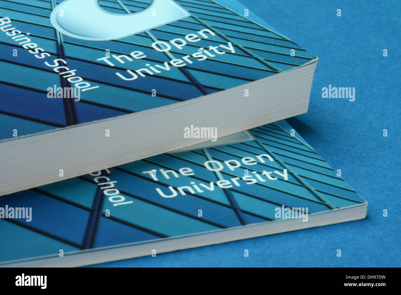 Open university logo hi-res stock photography and images - Alamy