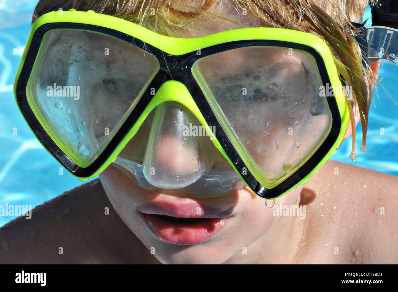 Chlorine in eyes hi-res stock photography and images - Alamy